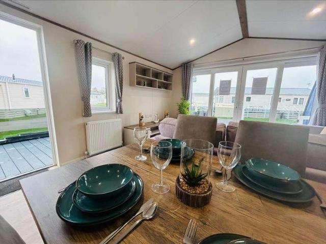 2 bed property for sale