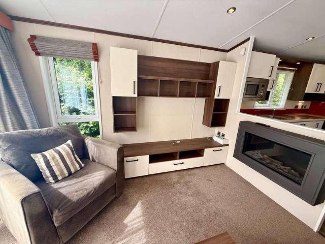 2 bed property for sale