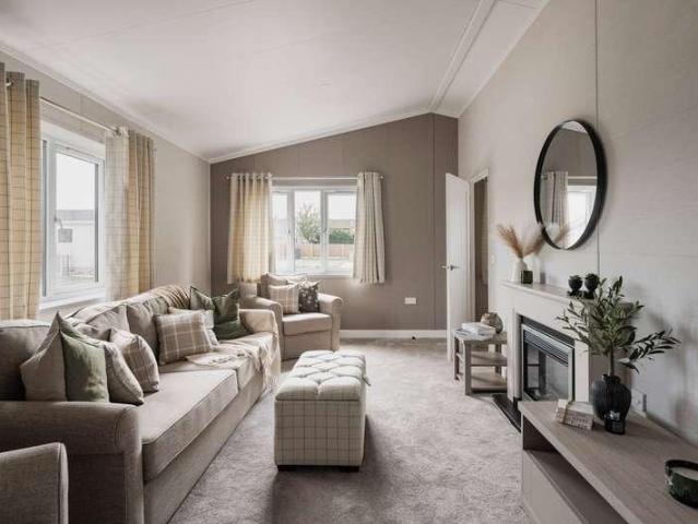 2 bed property for sale