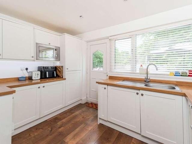 2 bed property for sale