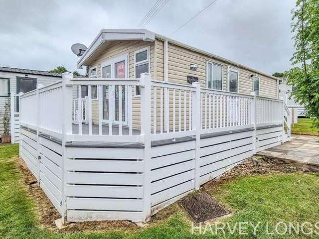 2 bed property for sale
