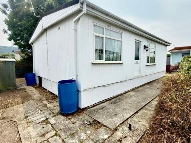2 bed property for sale