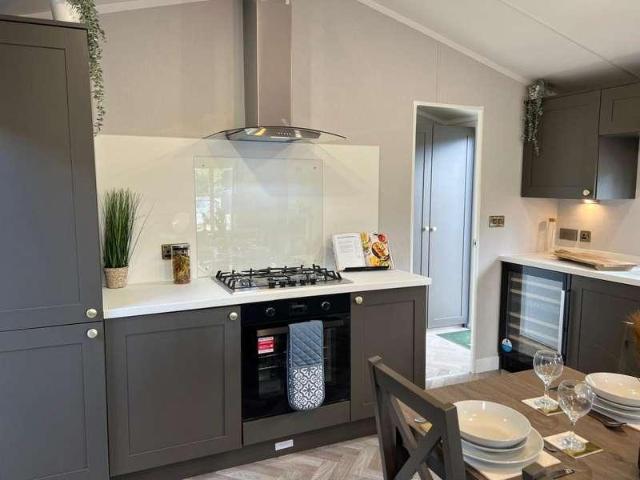 2 bed property for sale