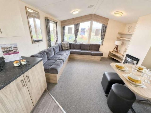 2 bed property for sale