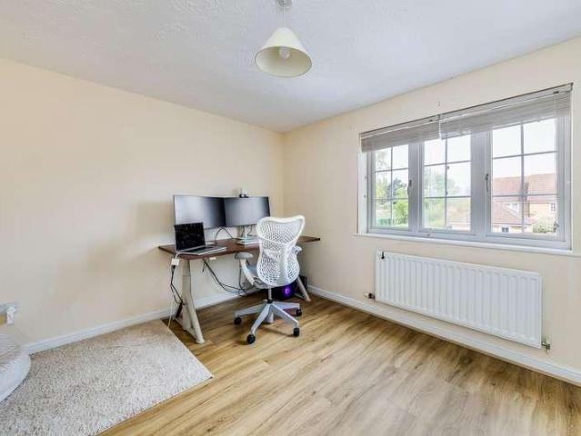 2 bed property for sale
