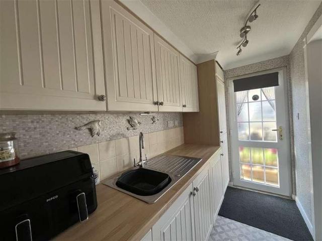 2 bed property for sale