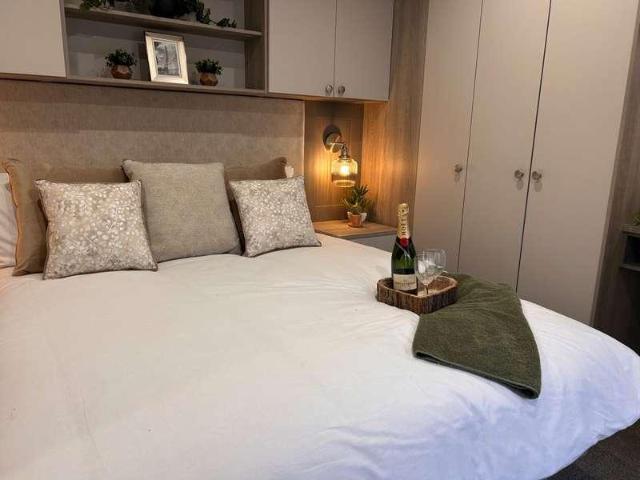 2 bed property for sale