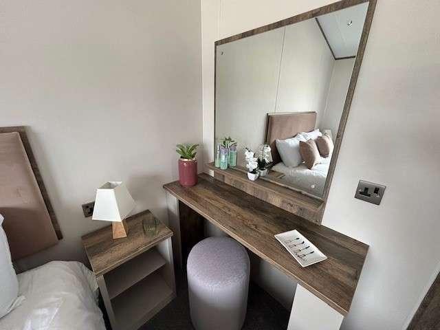 2 bed property for sale