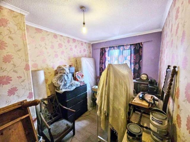 2 bed property for sale