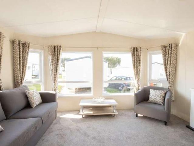 2 bed property for sale