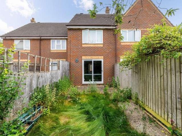 2 bed property for sale