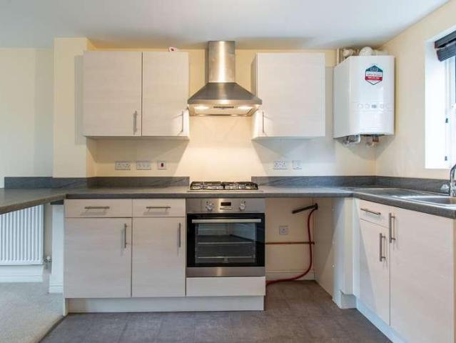 2 bed property for sale