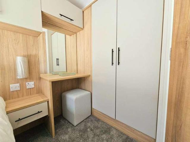 2 bed property for sale