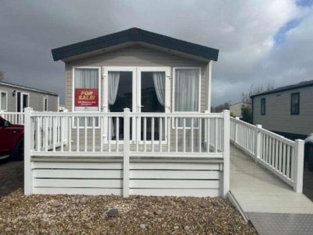 2 bed property for sale