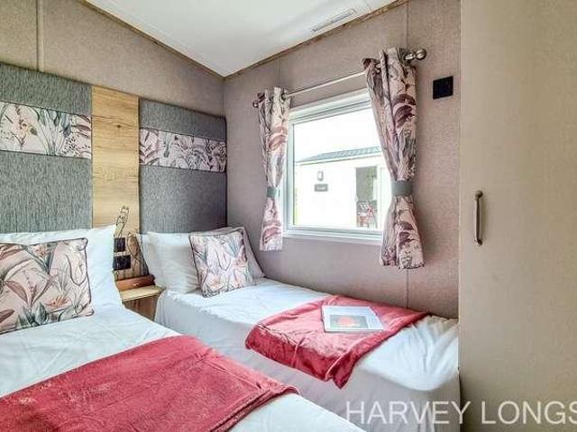 2 bed property for sale