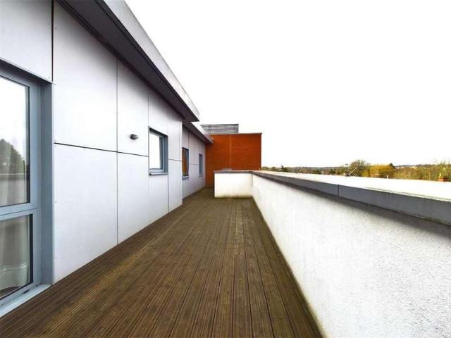 2 bed property for sale