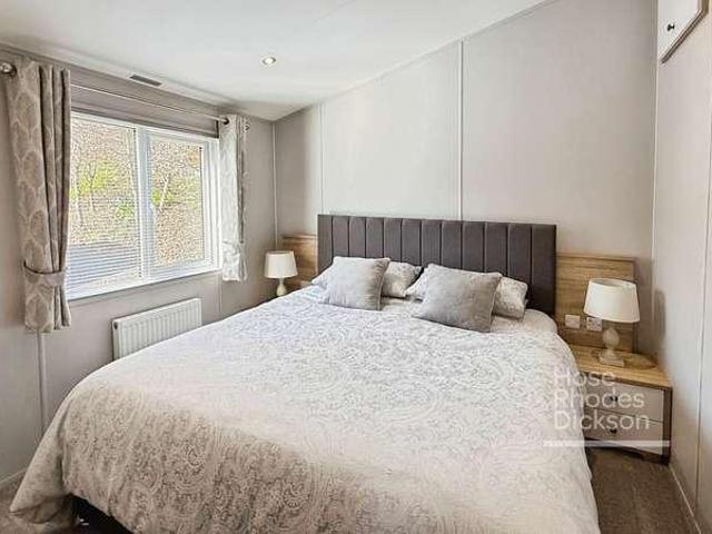 2 bed property for sale