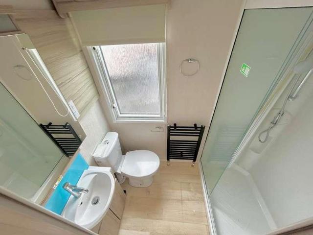 2 bed property for sale