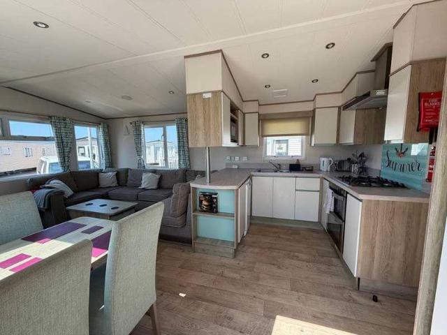 2 bed property for sale