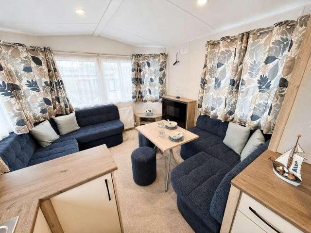 2 bed property for sale
