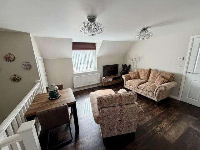 2 bed property for sale