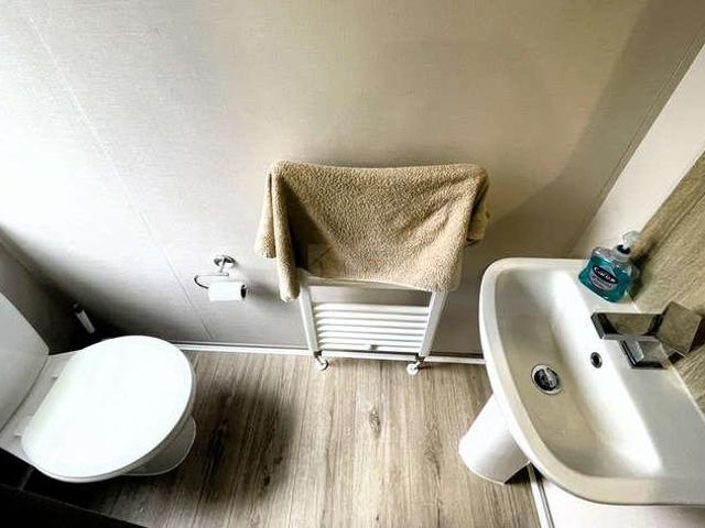 2 bed property for sale