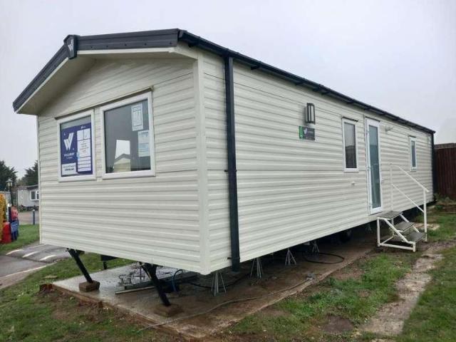 2 bed property for sale