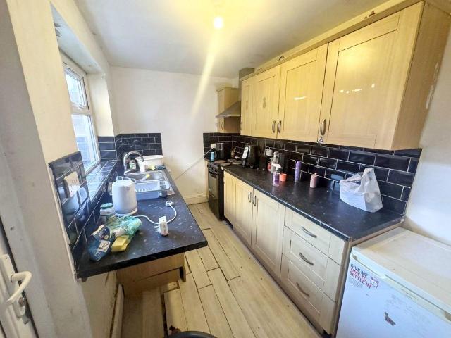 2 bed property for sale