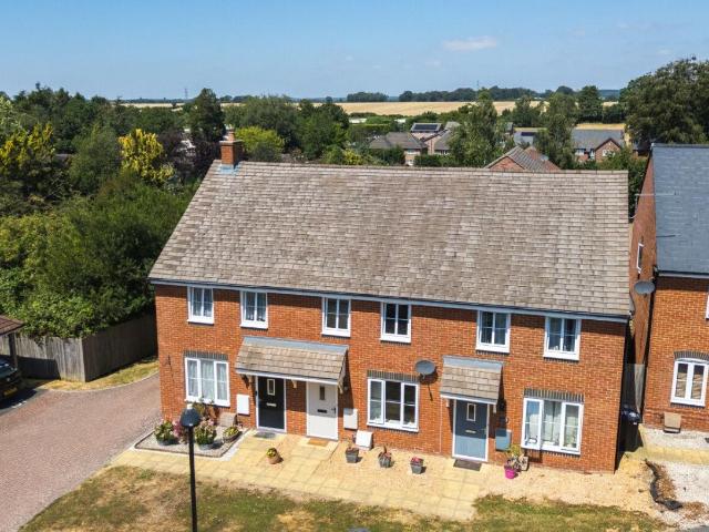 2 bed property for sale