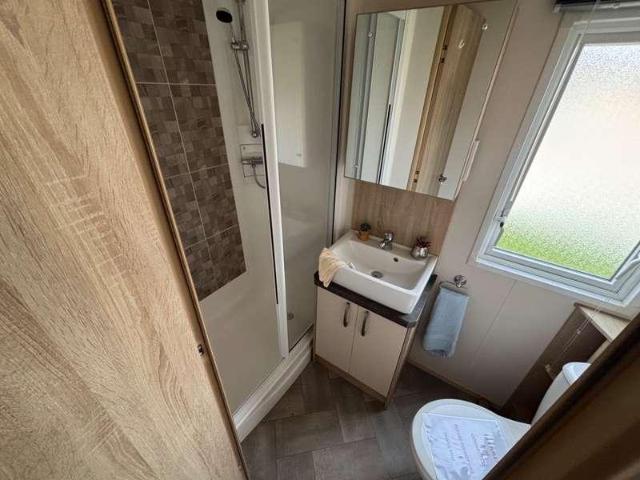 2 bed property for sale