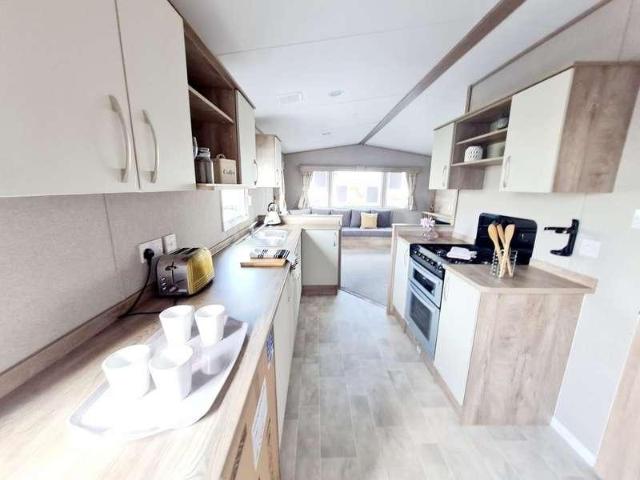 2 bed property for sale