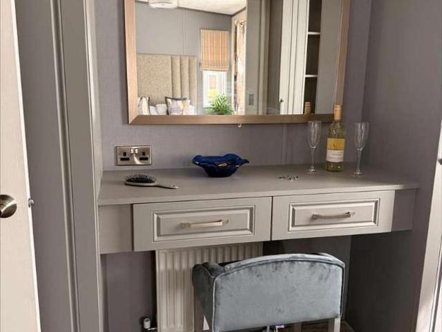 2 bed property for sale