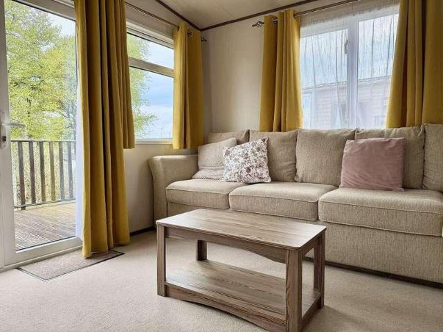2 bed property for sale
