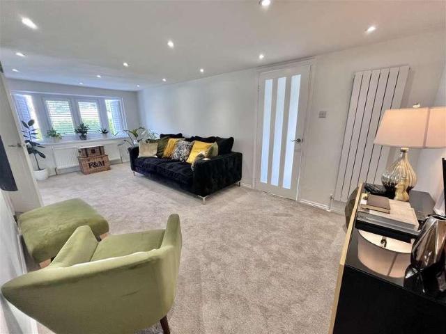 2 bed property for sale