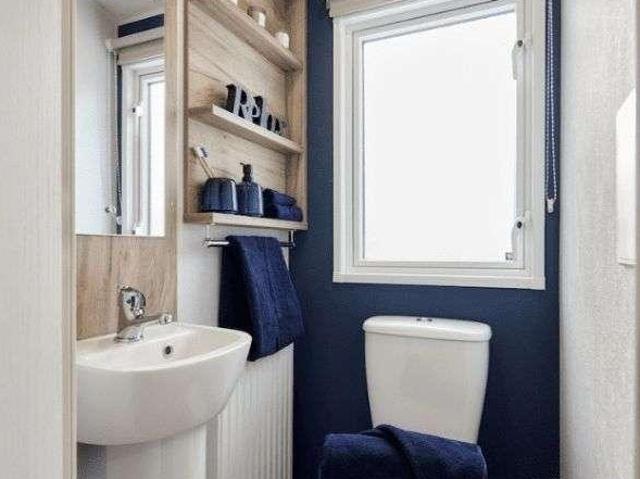 2 bed property for sale