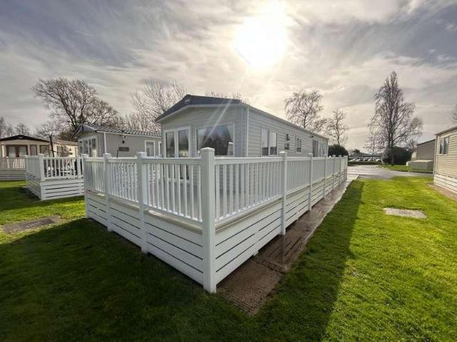 2 bed property for sale