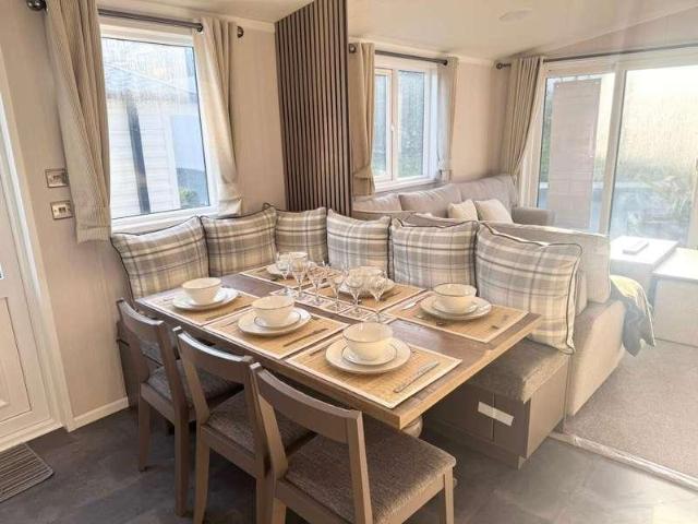 2 bed property for sale