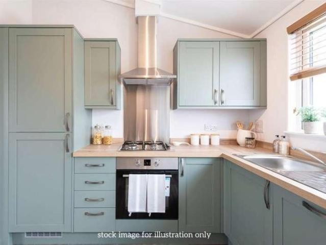 2 bed property for sale