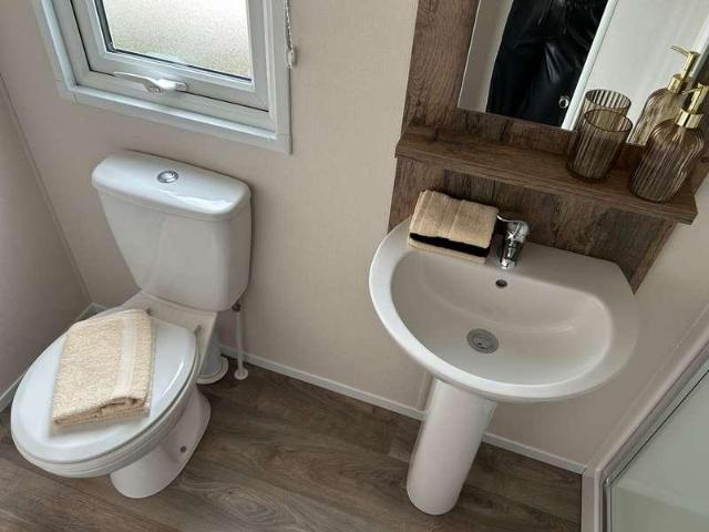 2 bed property for sale