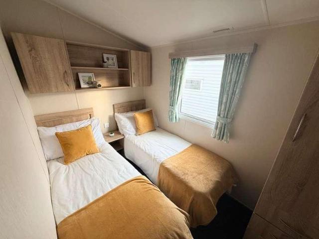 2 bed property for sale