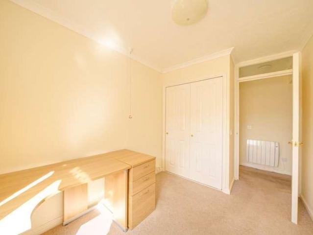 2 bed property for sale