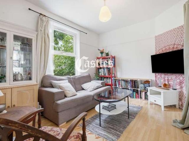 2 bed property for sale