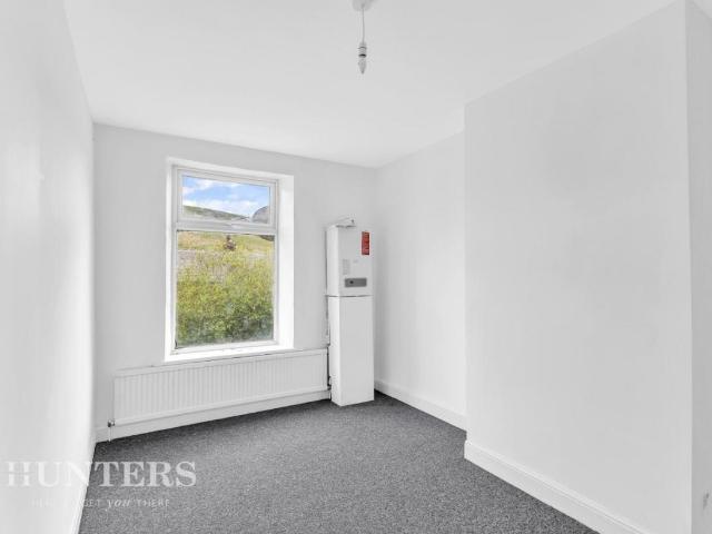 2 bed property for sale