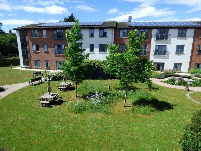 2 bed property for sale