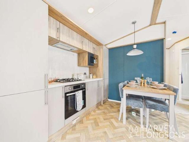 2 bed property for sale