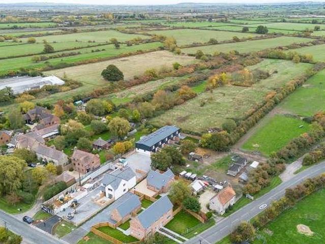 2 bed property for sale