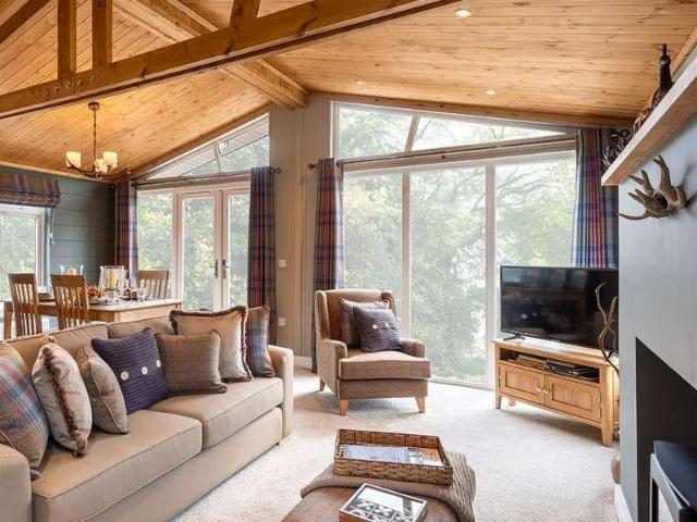 2 bed property for sale