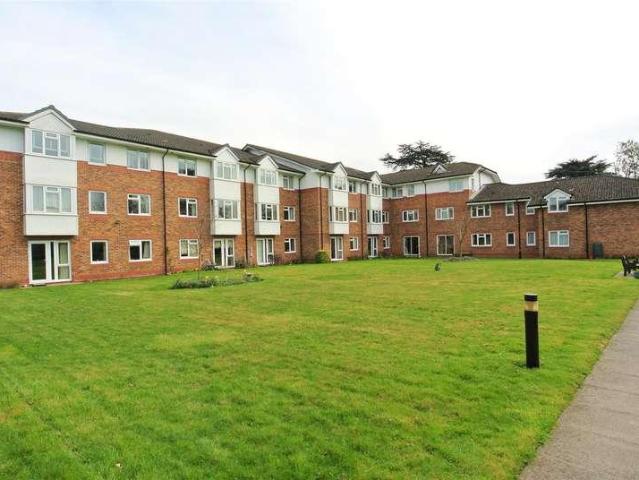 2 bed property for sale