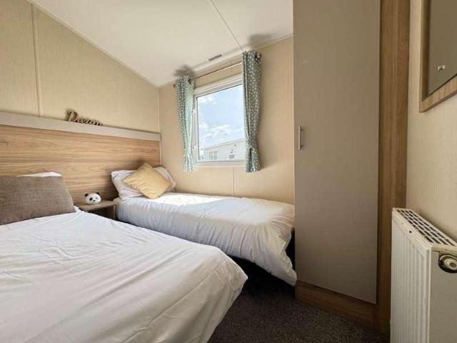 2 bed property for sale
