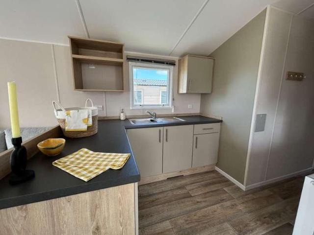 2 bed property for sale